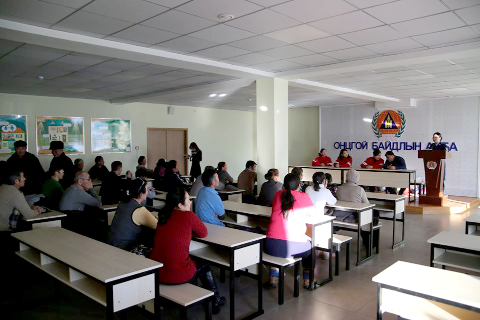 Гэр хорооллын айл өрхүүдийн галын аюулгүй байдлыг хангууллаа Онцгой байдлын ерөнхий газар